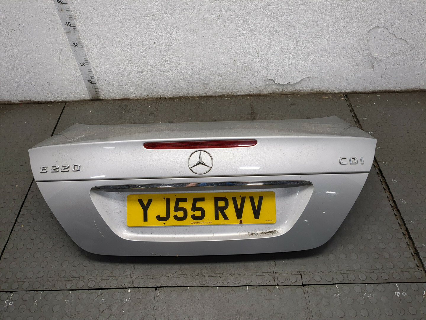 Крышка (дверь) багажника Mercedes E W211 Б/У