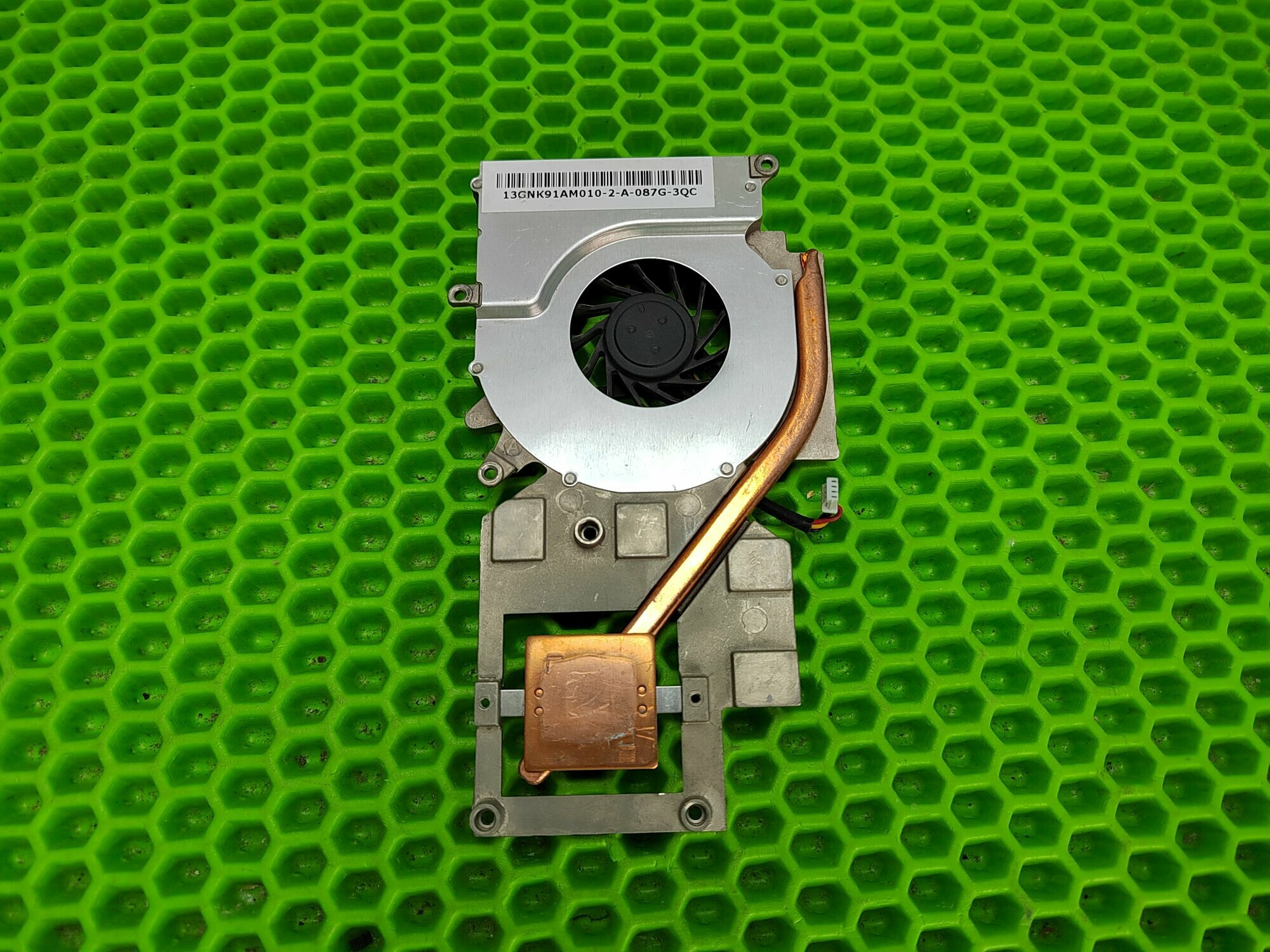 Система охлаждения GPU с кулером ASUS F7Z (2008)