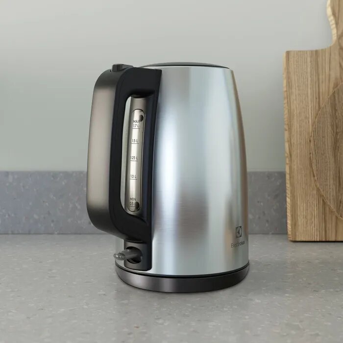 Electrolux Электрический чайник E3K1-3ST, серебристый