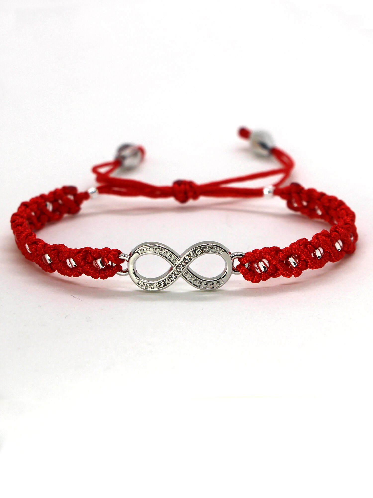 Плетеный браслет