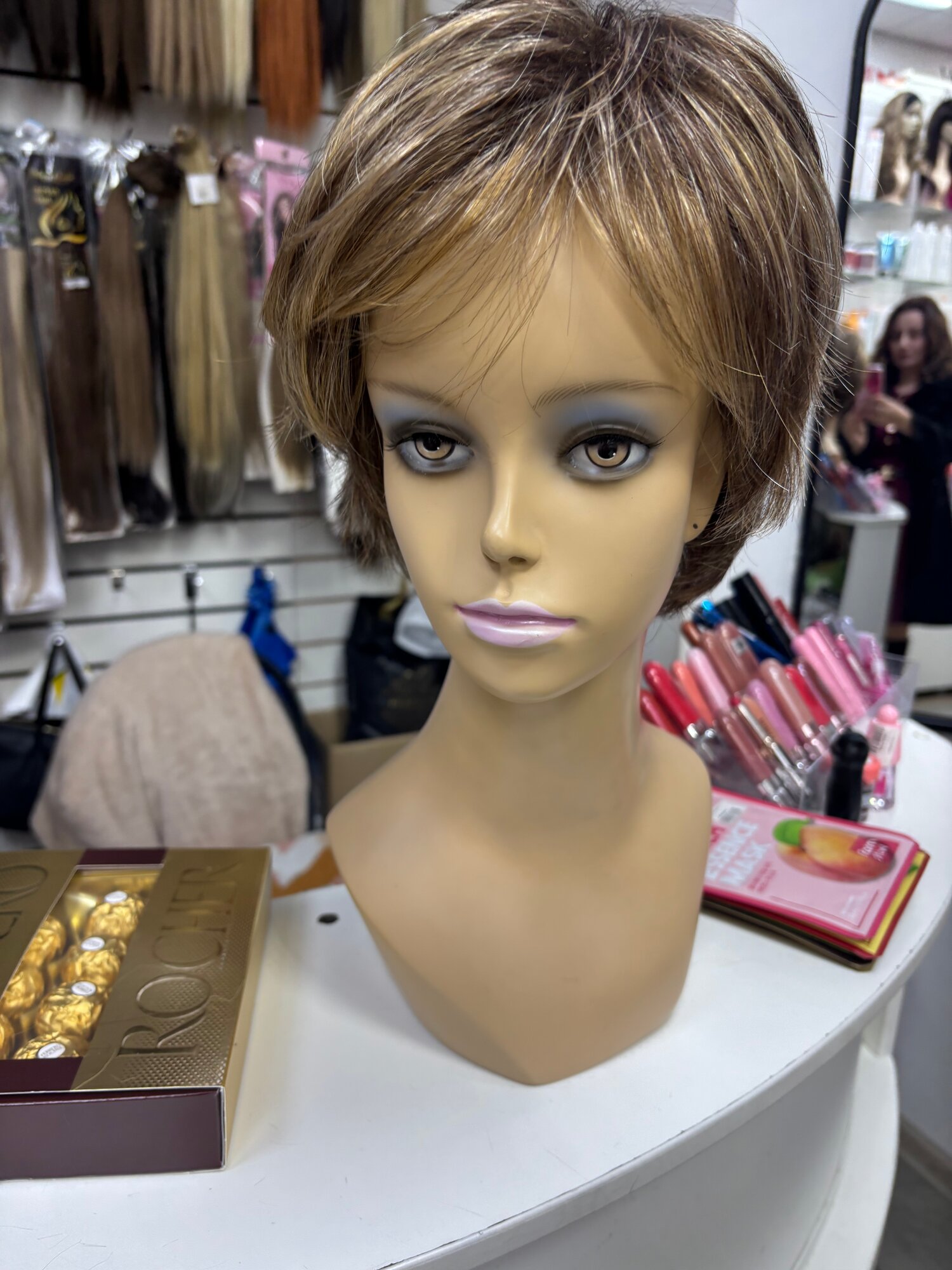 Парик Ellen Wille Wing, термоволокно, короткие волосы, каскад, с челкой, bernstein