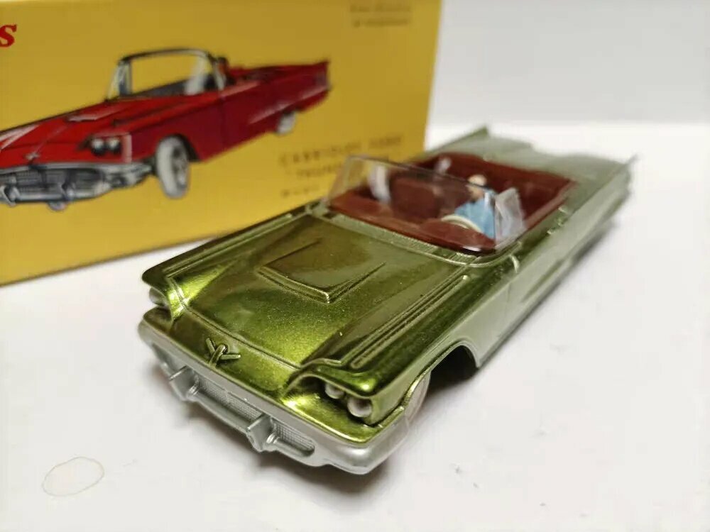 Dinky Toys 1:43 Машина-кабриолет Ford Thunderbird, металлический зеленый