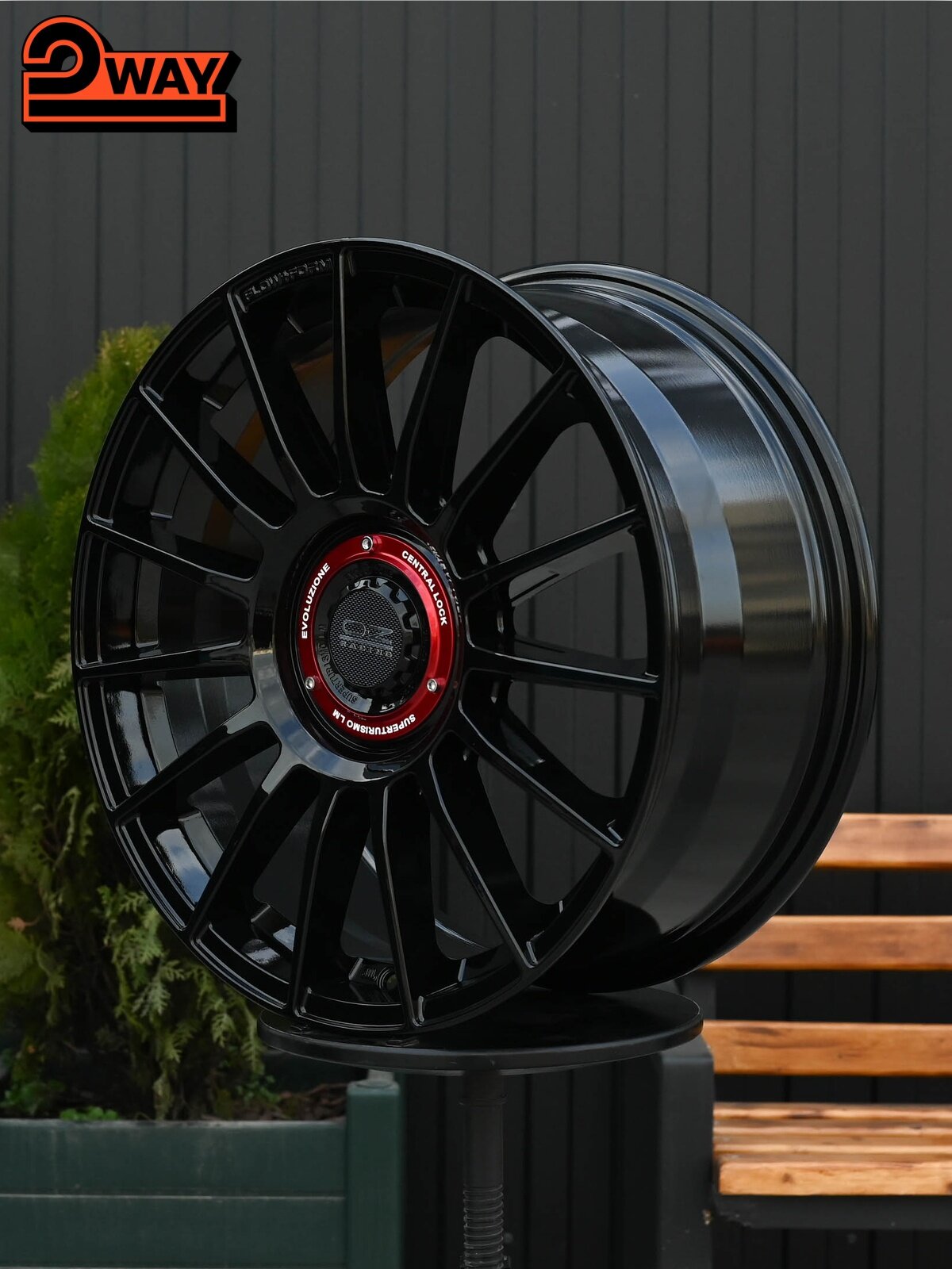 R18 Диск O.Z Superturismo 8J ET38 5*112 Black