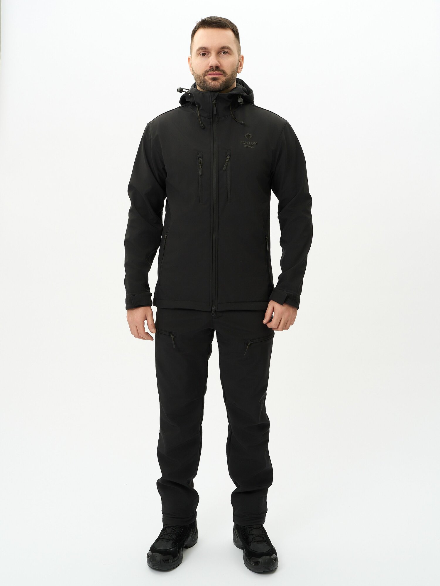 Демисезонный мужской костюм для охоты и рыбалки.