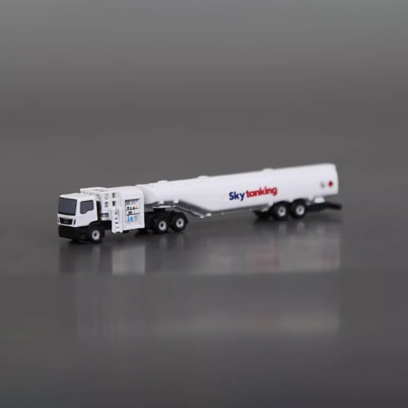 HYINUO Грунтовой автомобиль 1:400, танкер, резина