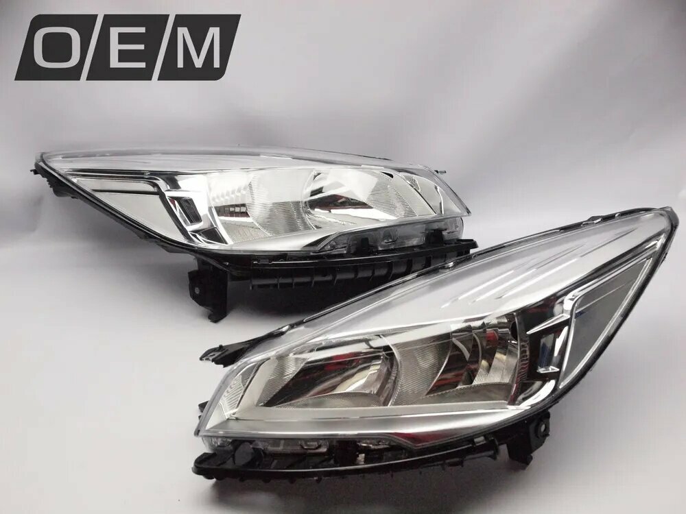 Фары Ford Kuga 2 CBS 1808350, 1808348, Форд Куга, год с 2012 по 2016, O.E.M.