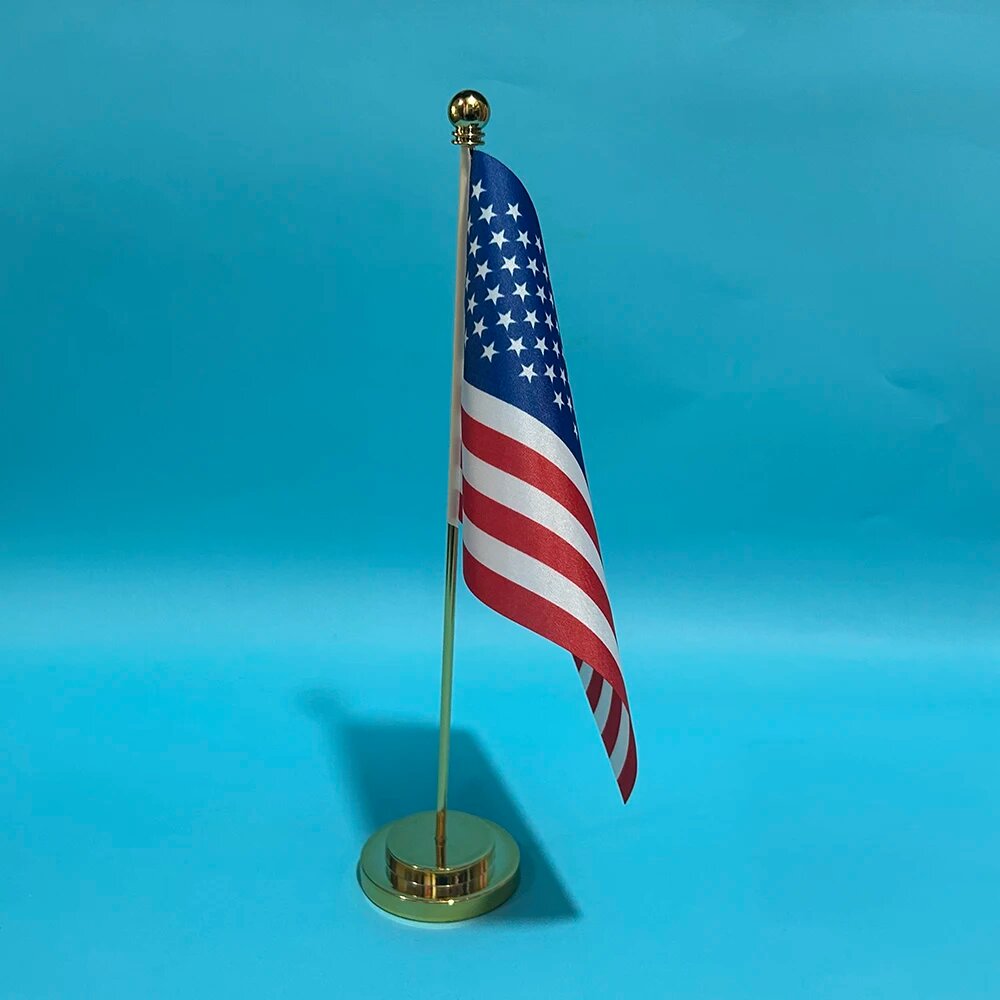 Флаг США на стойке, 14x21 см, золотой стержень