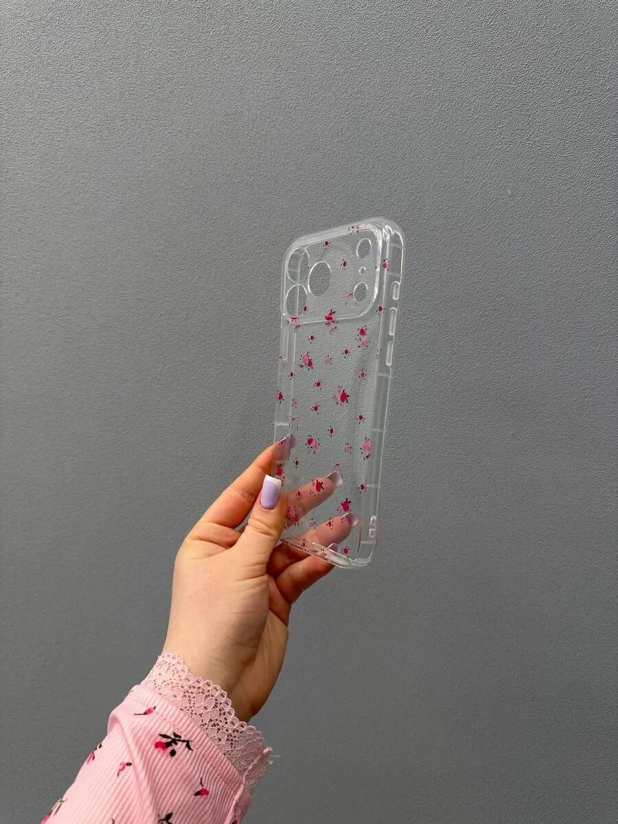 Чехол на Iphone 17 Pro Max , прозрачный , с рисунком красных цветочков . — фото 1