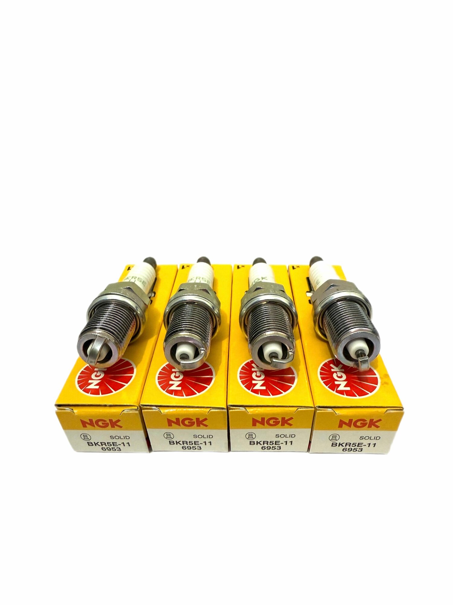 Комплект свечей зажигания NGK BKR5E11 для KIA HYUNDAI CHEVROLET TOYOTA MAZDA CHERY NISSAN MITSUBISHI HONDA SUBARU DAIHATSU и др