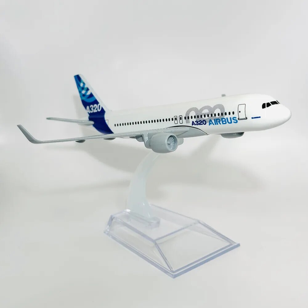 Сборная модель самолета Airbus A320, 1/500, металл, пластик, 16 см, бежевый — фото 1