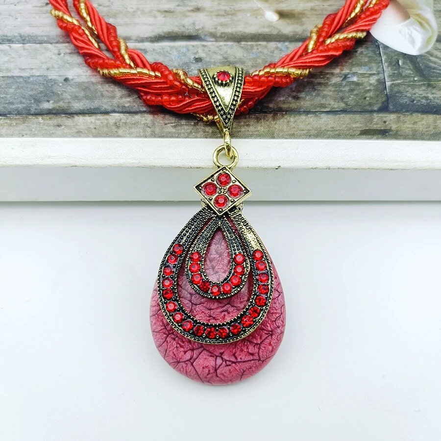 Колье