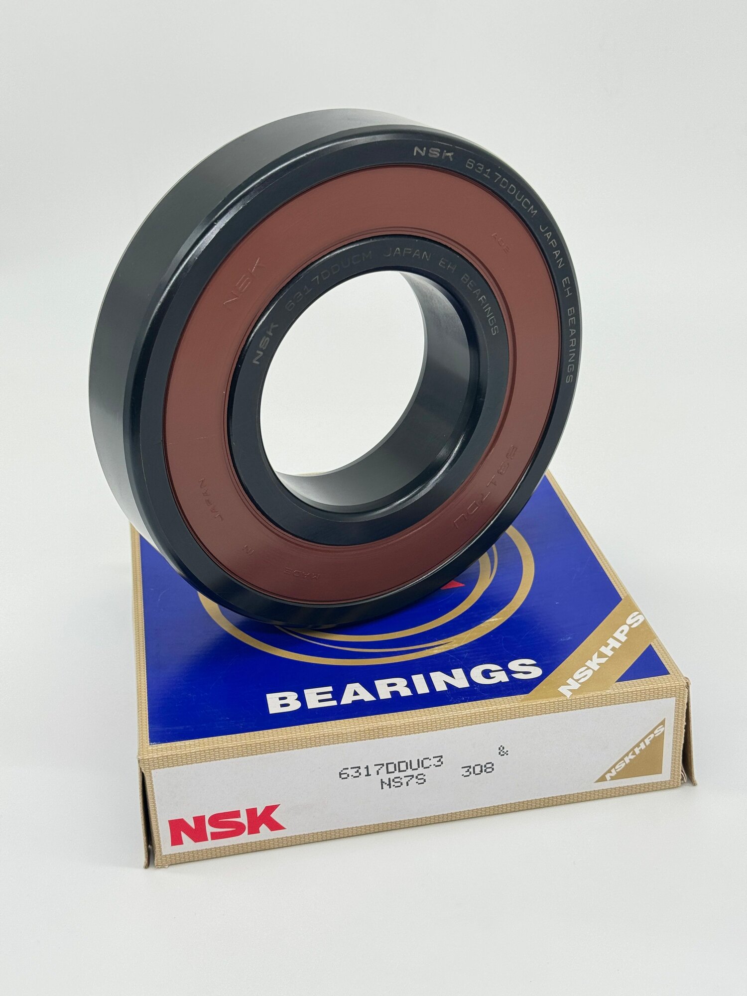 Подшипник NSK 6317DDU/C3 (180317) 85х180х41 Мтз (внутренняя и наружная опоры, ведомая шестерня конечной передачи) и грузовых автомобилях МоАЗ (гидромеханическая коробка передач).