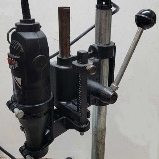 Dremel 212 Держатель шнура для стойки сверлильного пресса