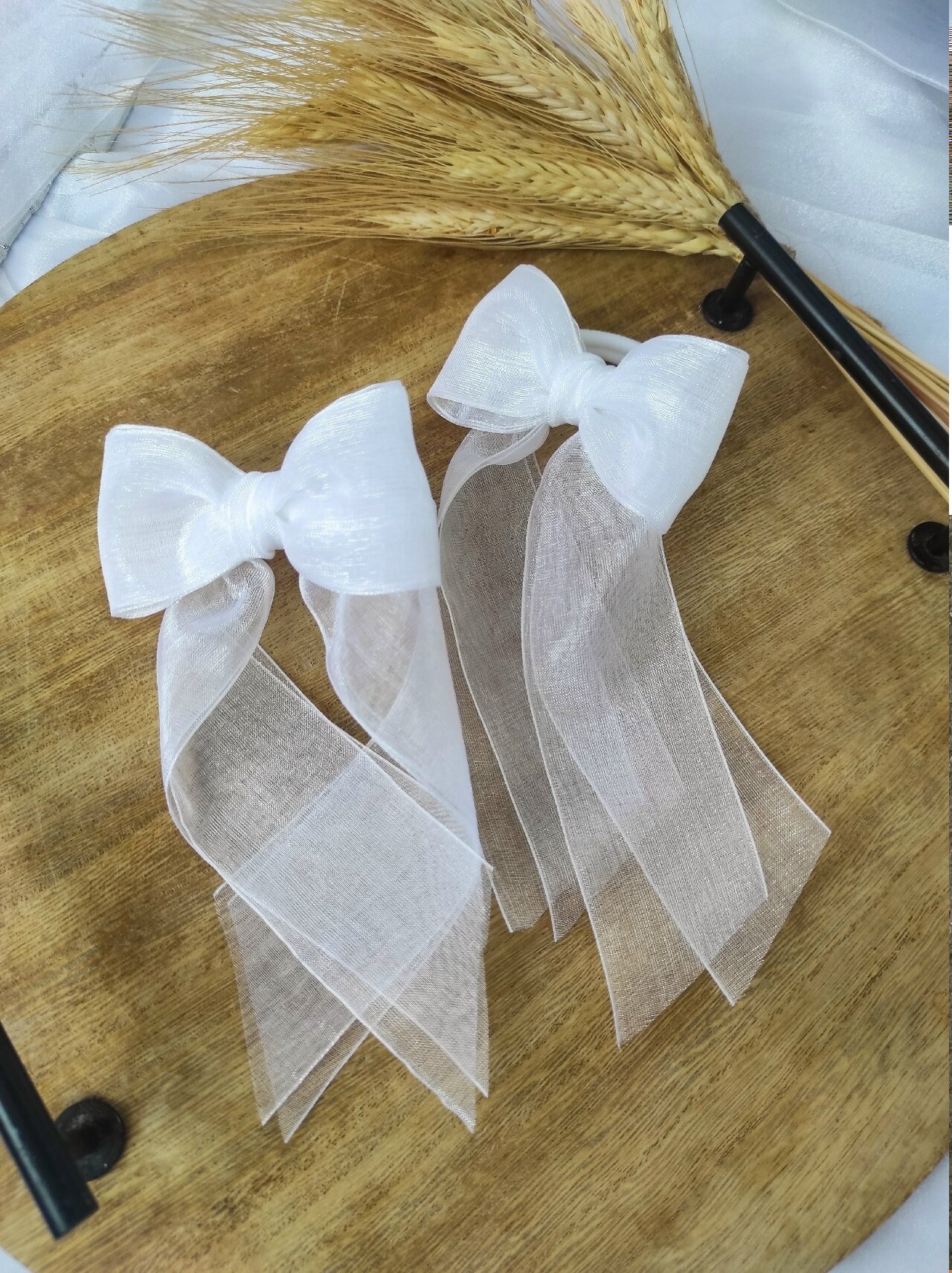 Бант на резинке для девочек ручной работы, белый цвет