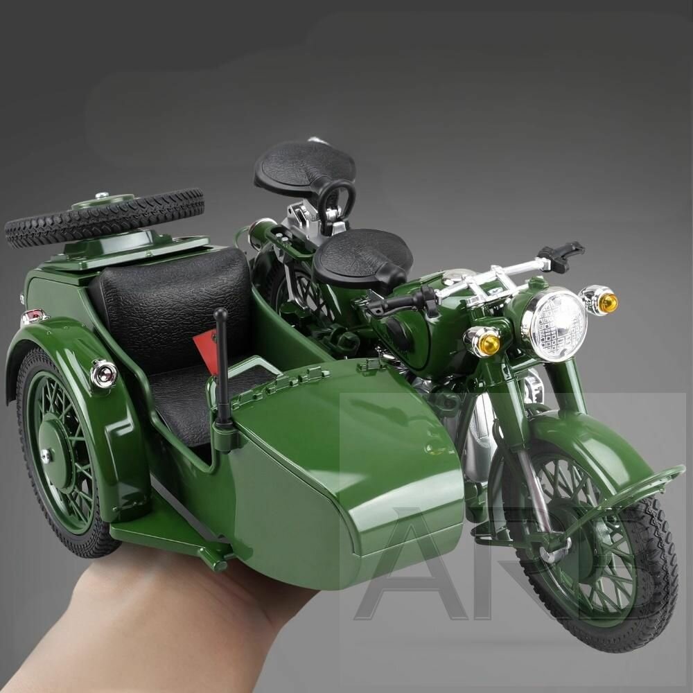 Металл трехколесный 1:10 Ural M72 USSR , Модель из металлического сплава, Со звуком и светом, Классический трехколесный