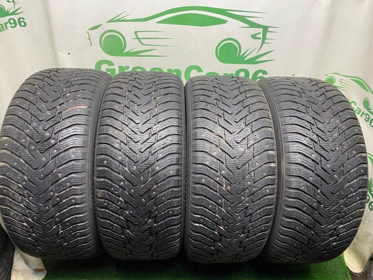 Комплект (4 шт) зимних БУ шин Nokian Tyres Hakkapeliitta 8 SUV 245/55 R19 20% износ AJQ492615