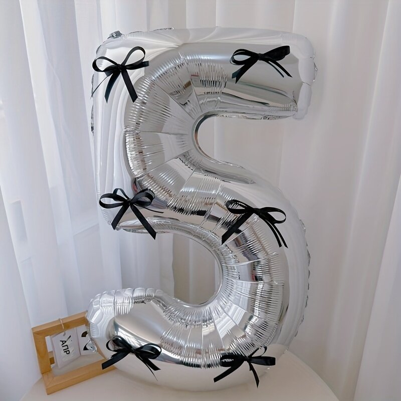 Фольгированный шар цифра 5, серебристый, с черным бантом, 40 дюймов
