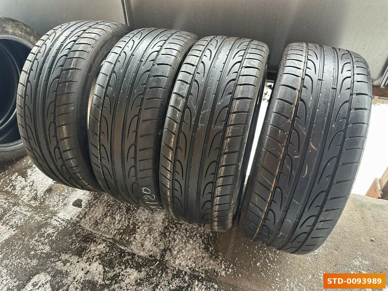 Комплект (4 шт) летних БУ шин Dunlop SP Sport Maxx 235/45 R20 20% износ 7255664747