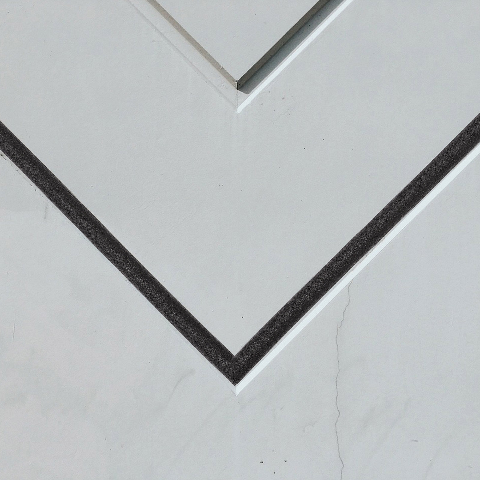 Черный пенополиуретановый герметизирующий шнур для ремонта и заполнения швов