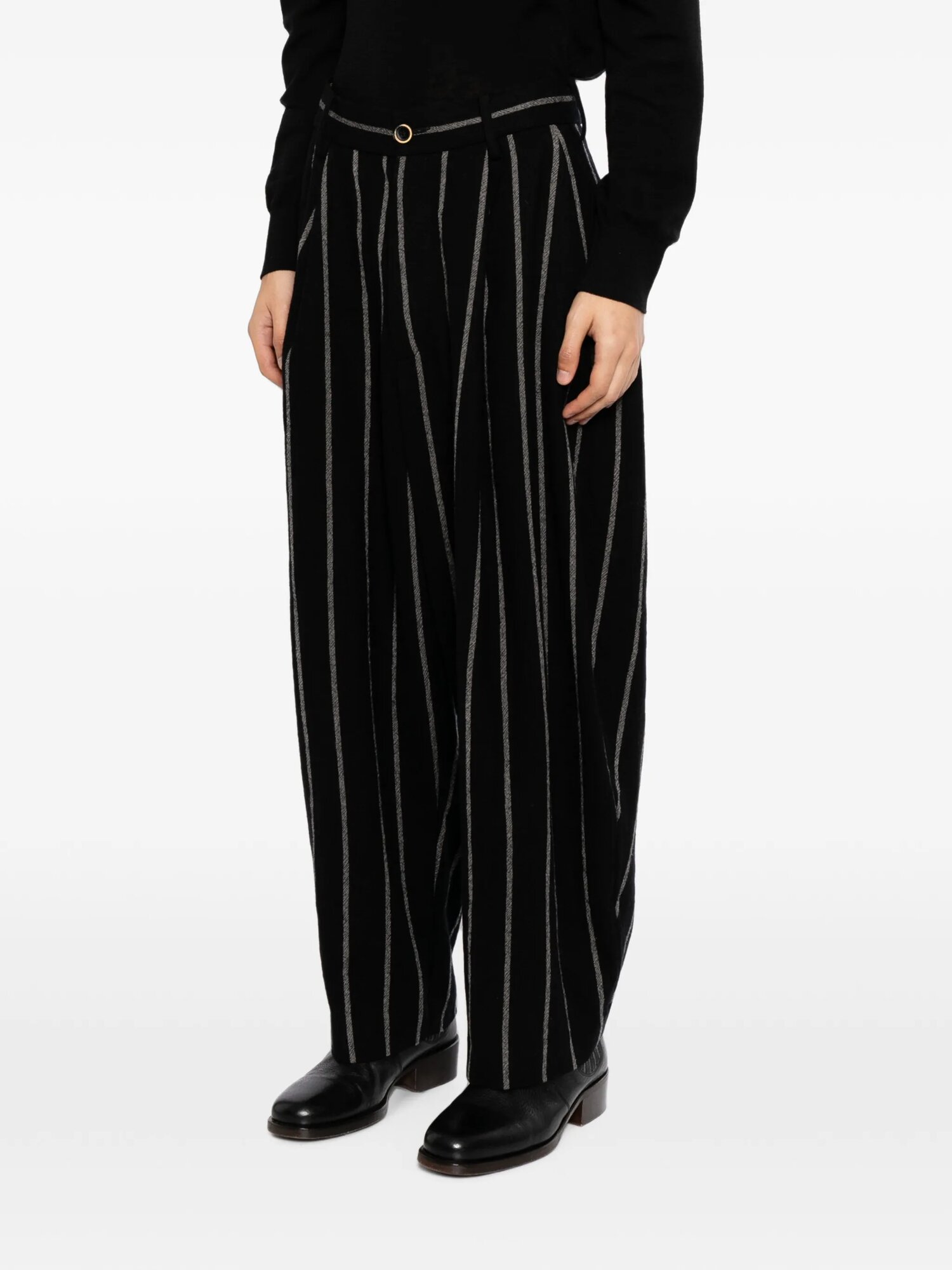 Брюки UMA WANG Pinstripe-pattern pleated trousers, размер 42, черный — фото 1