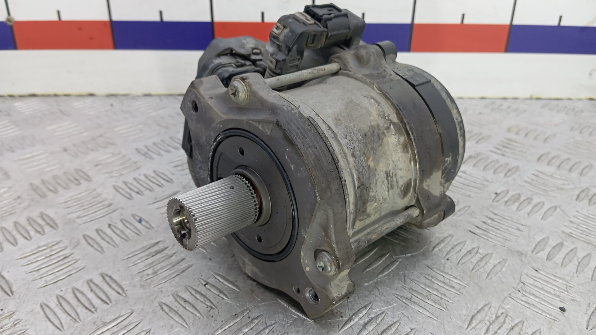Электроусилитель руля TOYOTA RAV 4 XA50, Номер 89650-42310