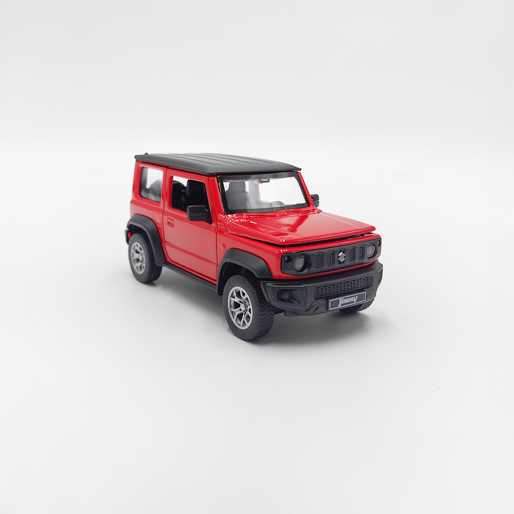 Масштабная модель автомобиля 1:43 с открывающимися дверцами, съемными аксессуарами и деталями крыши, красный