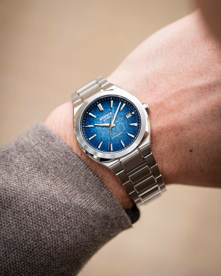 Наручные часы CASIO Edifice, синий, серебряный — фото 1