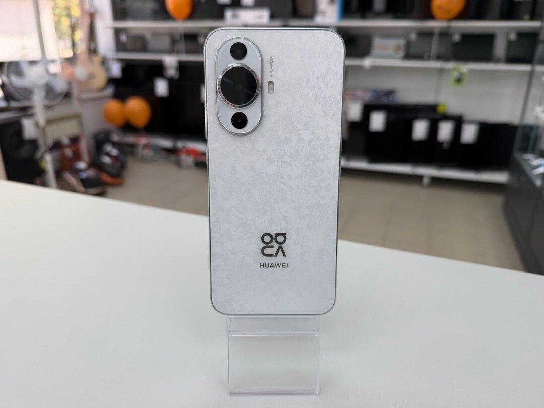 Смартфон Huawei nova 12s 8+256 Gb, б/у, уценка