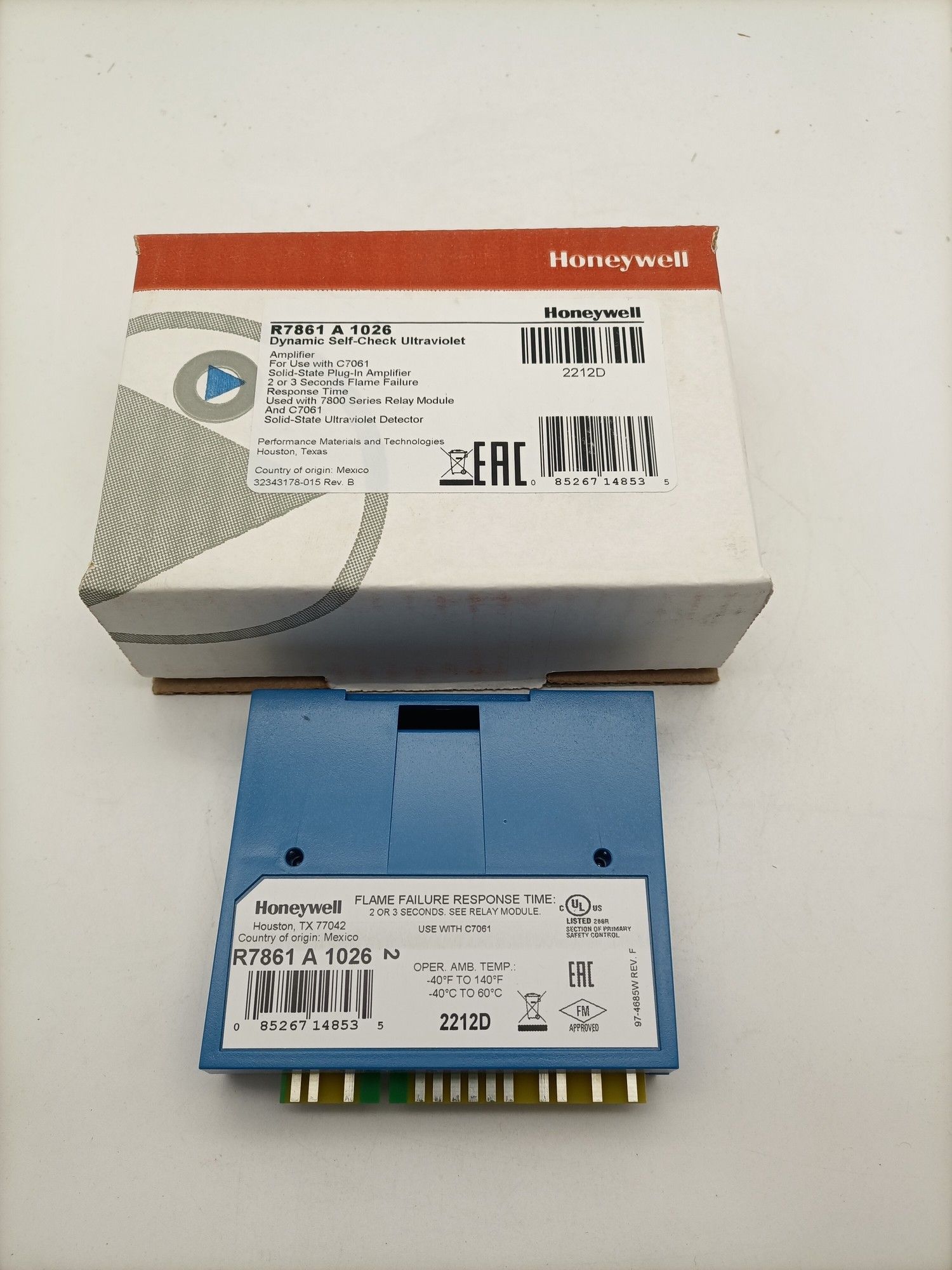 Усилитель сигнала пламени Honeywell R7861A1026 для систем горения 7800 SERIES