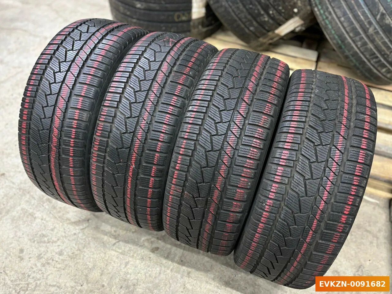 Комплект (4 шт) зимних БУ шин Continental WinterContact TS 860S SSR 225/45 R18 30% износ 4600073214 RunFlat