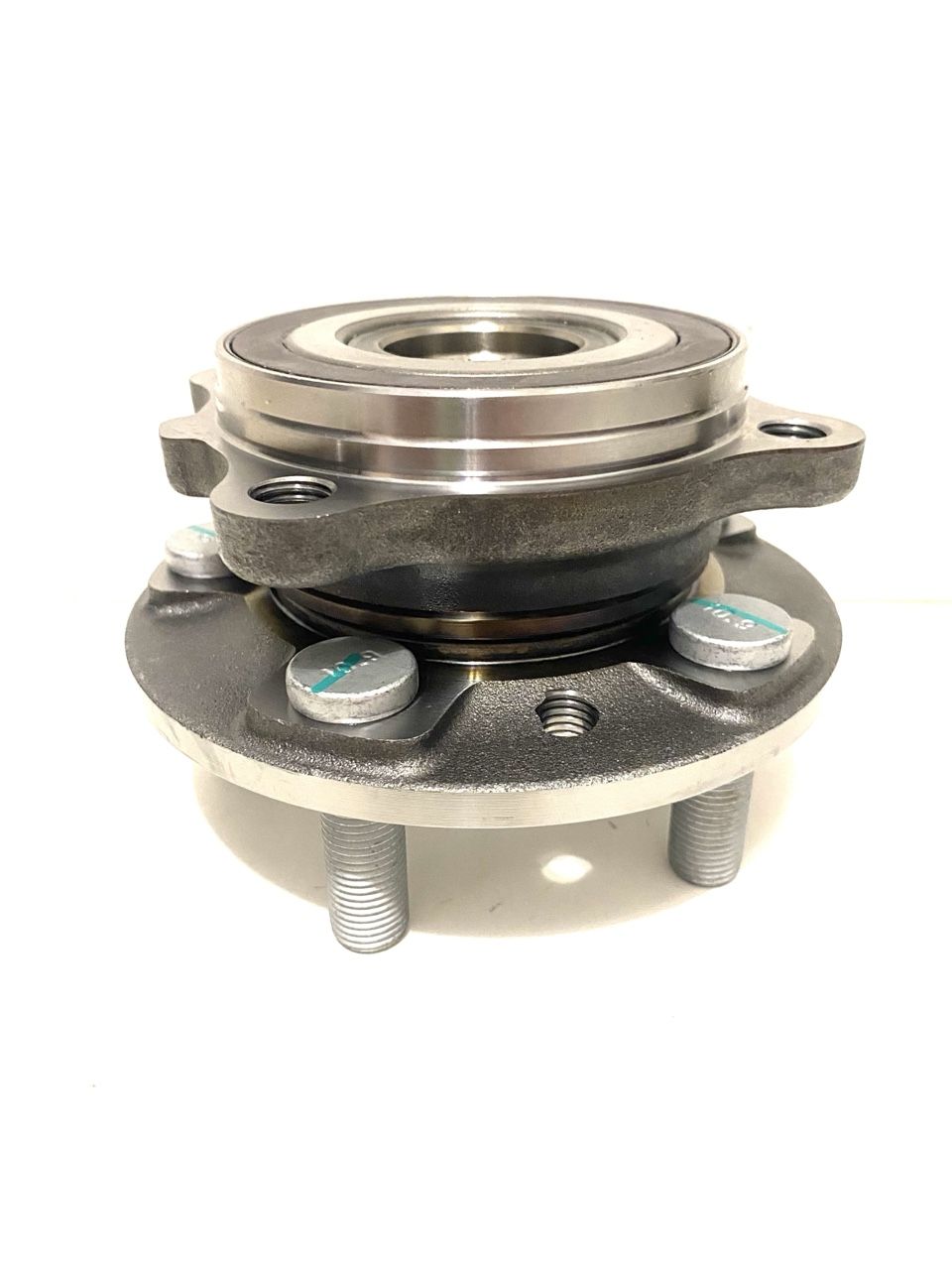 Передняя ступица в сборе с подшипником T2H3714 Jaguar Land Rover