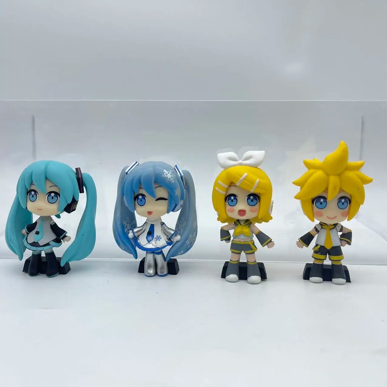 Фигурка Мику Bandai Blind Box in bags 4 pcs