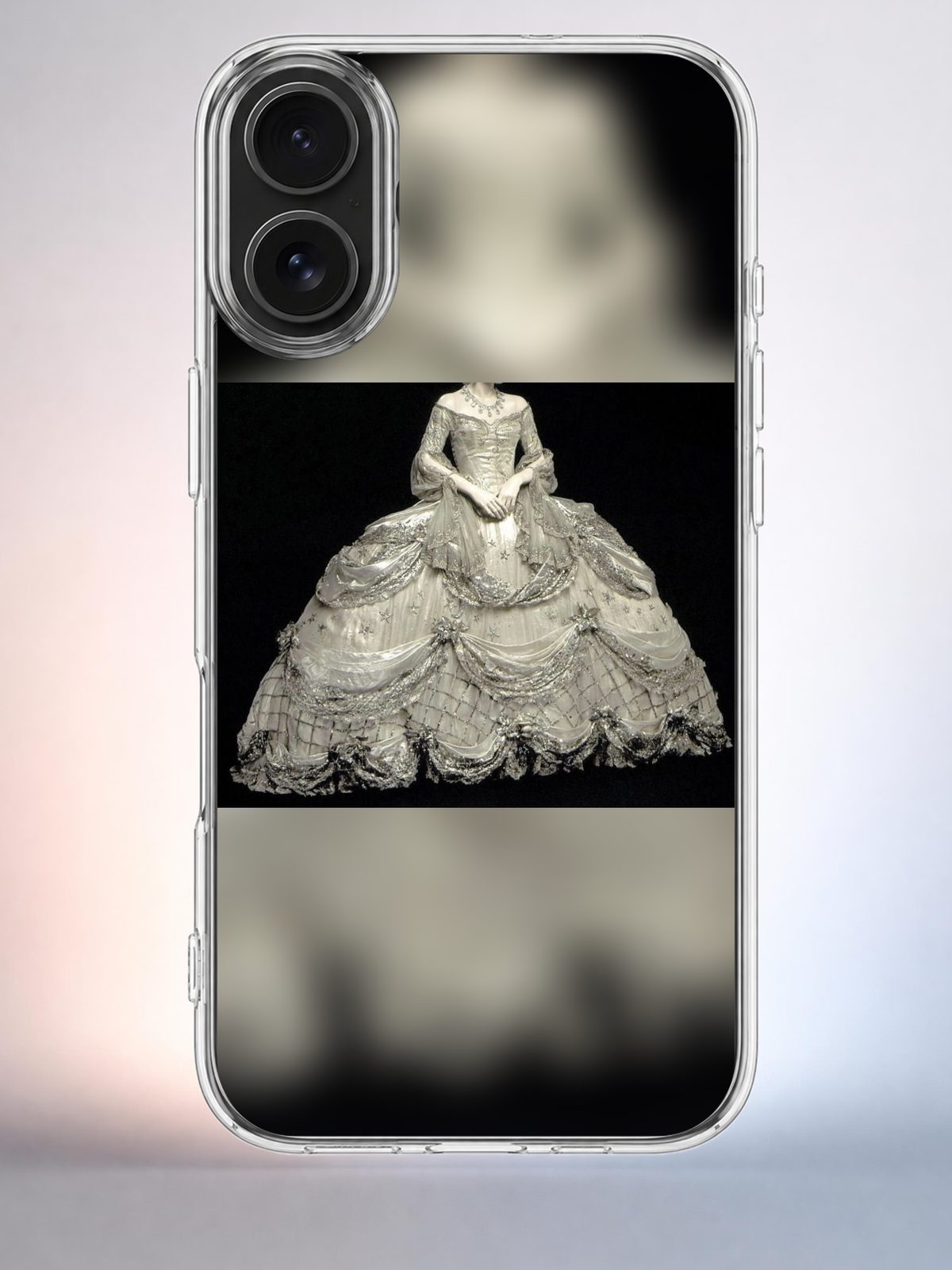 Чехол iPhone 16 Королевское платье Y2K Indie Sleaze