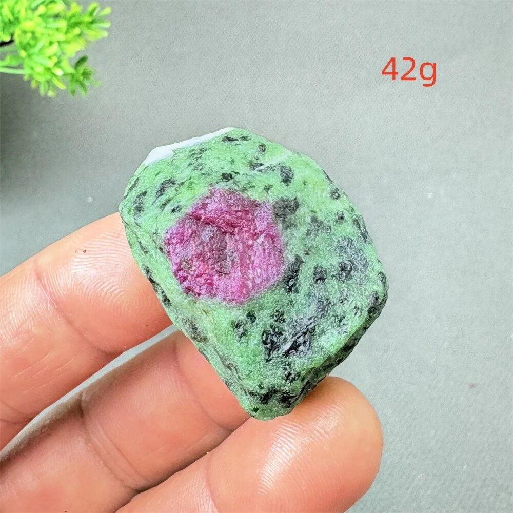 Натуральные рубины и цоизиты 42g