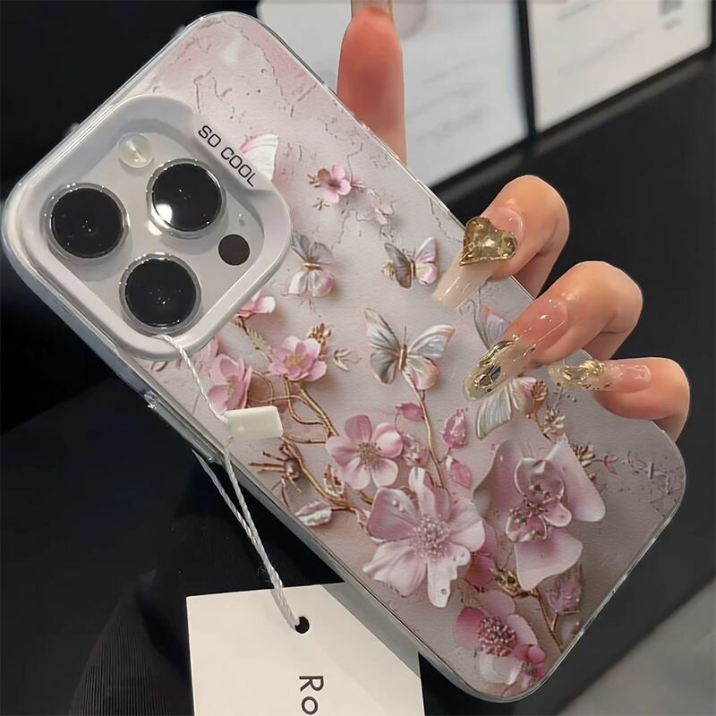 Чехол на Aйфон 15 Про Макс / IPHONE 15 PRO MAX белый с дизайном Весенние цветы и бабочки, силиконовый антиударный