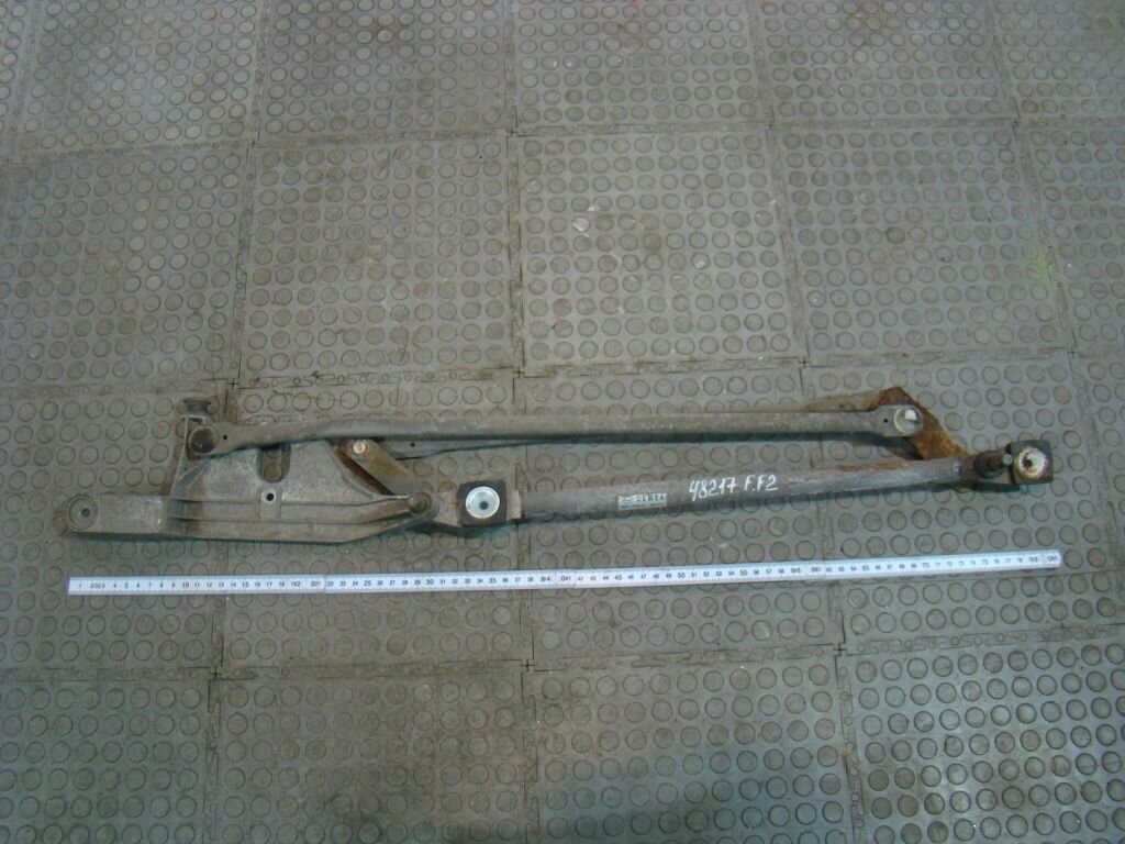 Трапеция стеклоочистителей Ford Focus II 2005-2008 1704580 (с пробегом)