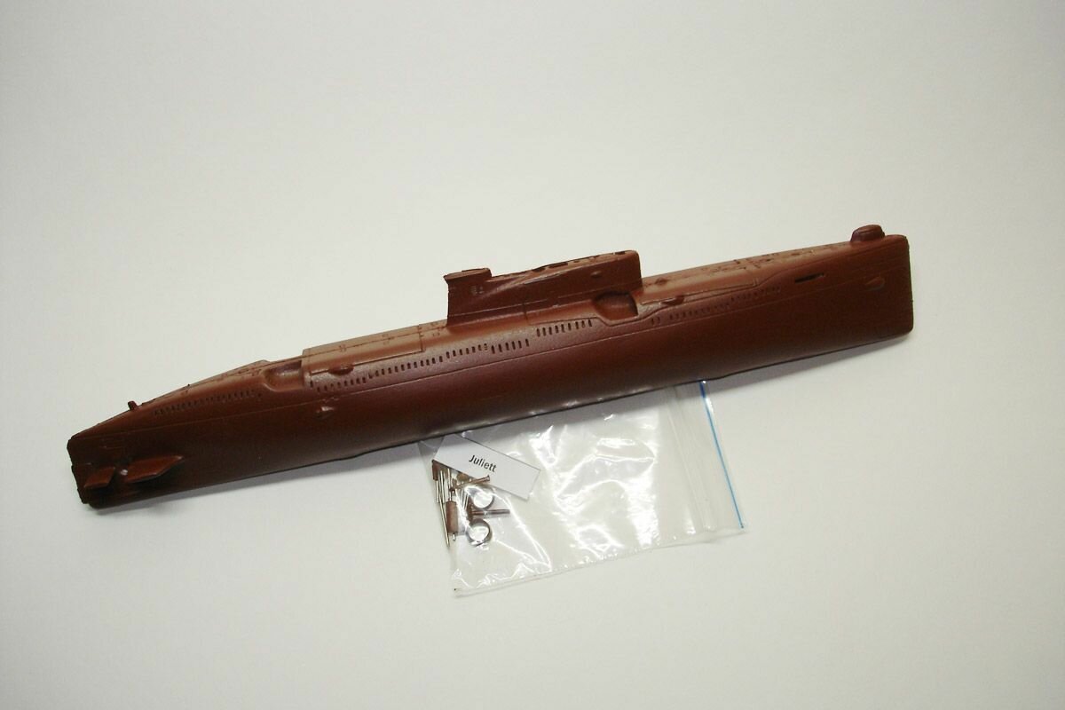 Набор для самостоятельной постройки модели ПЛ пр. 651 (SSG Juliett resin kit), масштаб 1/350