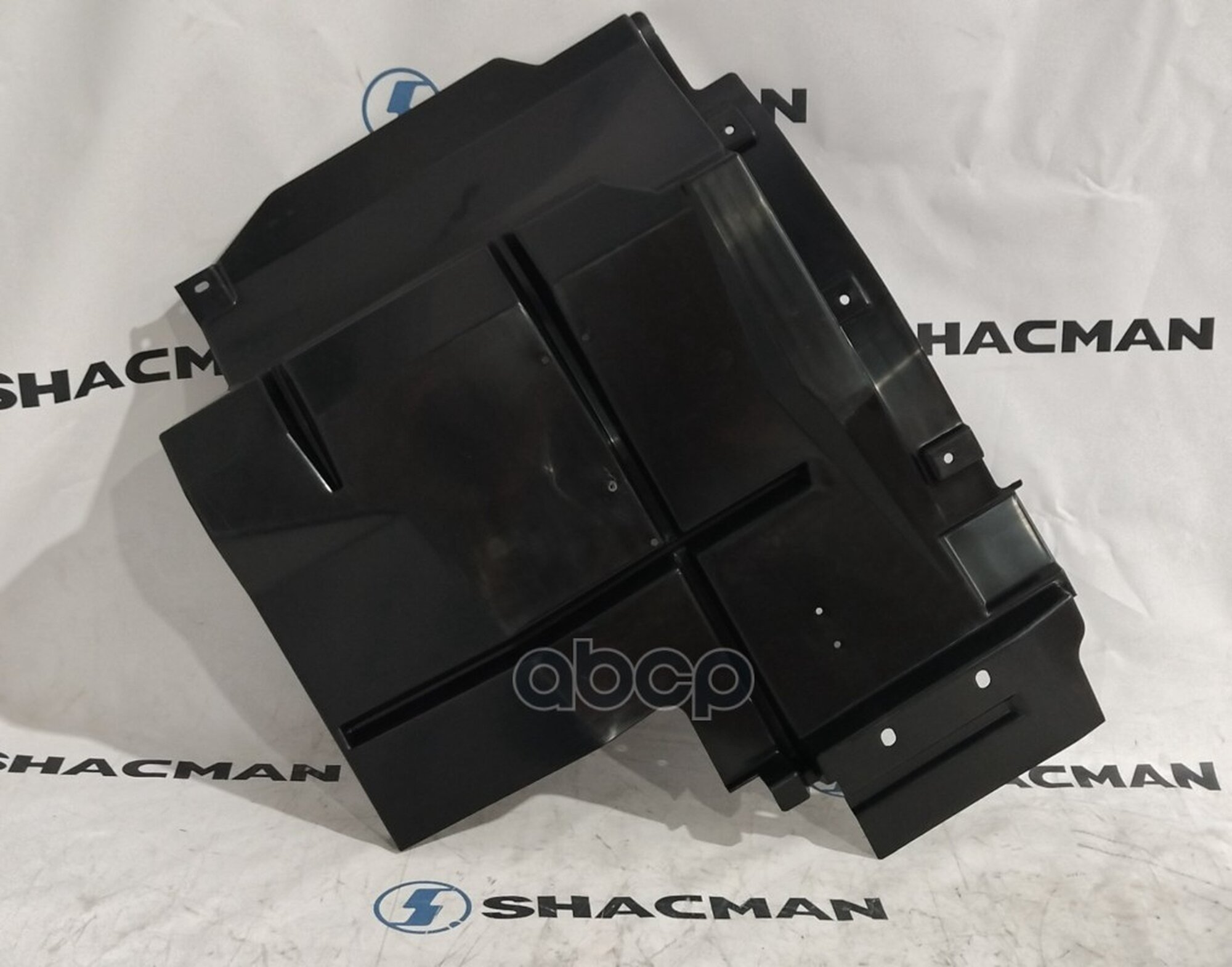 Брызговик кабины передний левый 0015 SHACMAN X3000 оригинал Shacman арт. DZ14251230015