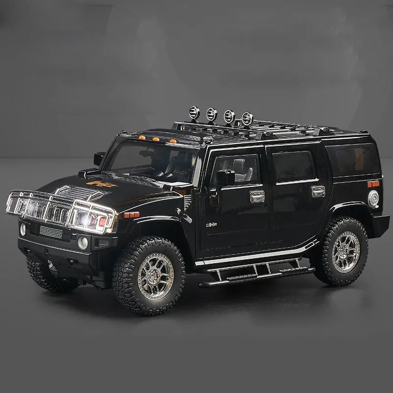 Машинка металлическая HUMMER H2 (1/18) с открывающимися дверьми, капотом и багажникомсо световыми и звуковыми эффектами