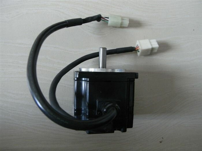 Модуль YASKAWA AC SERVO MOTOR SGMP-02B314 SGMP02B314