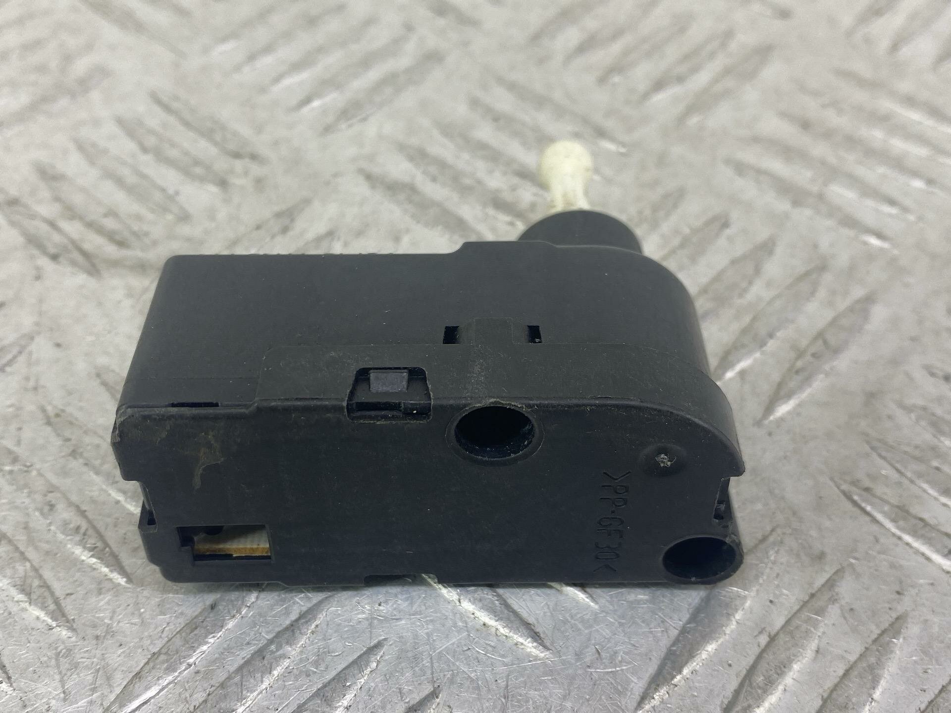 Корректор фар Ford Mondeo 3 2003 0307853307