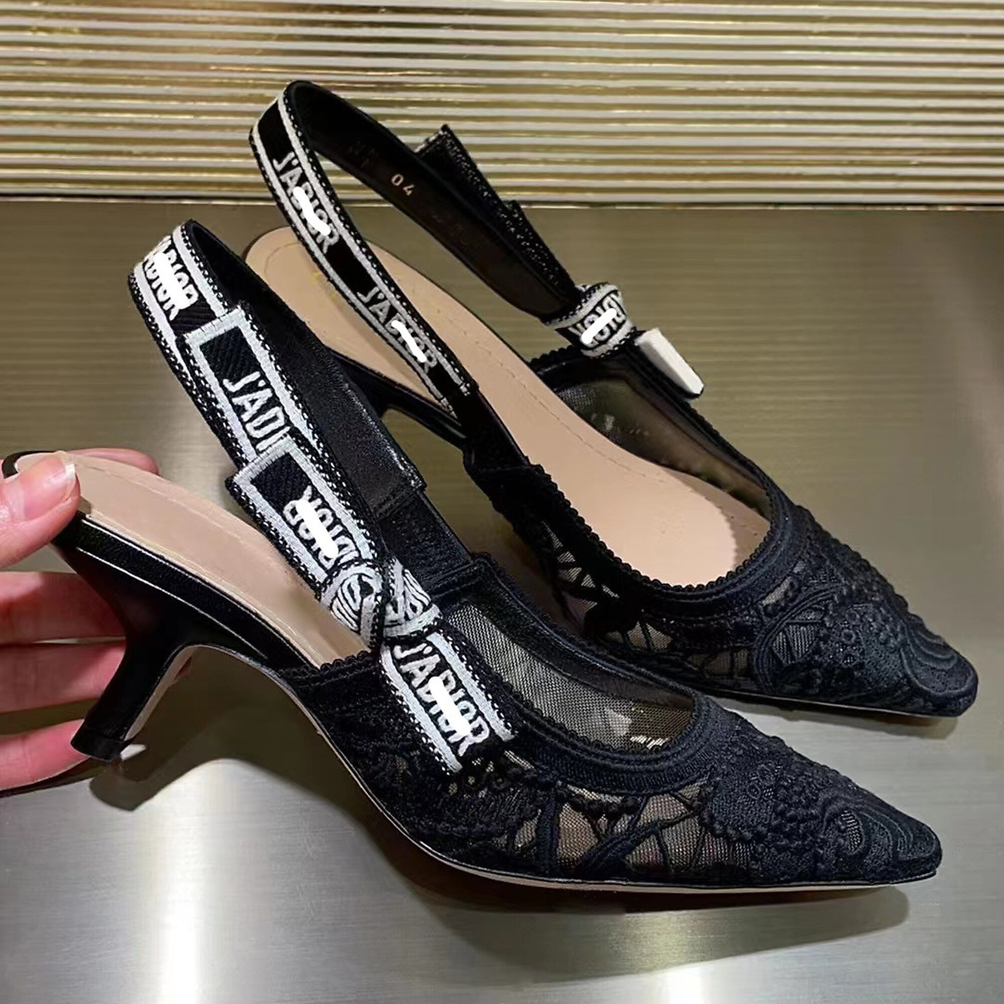 Босоножки Elegant Line