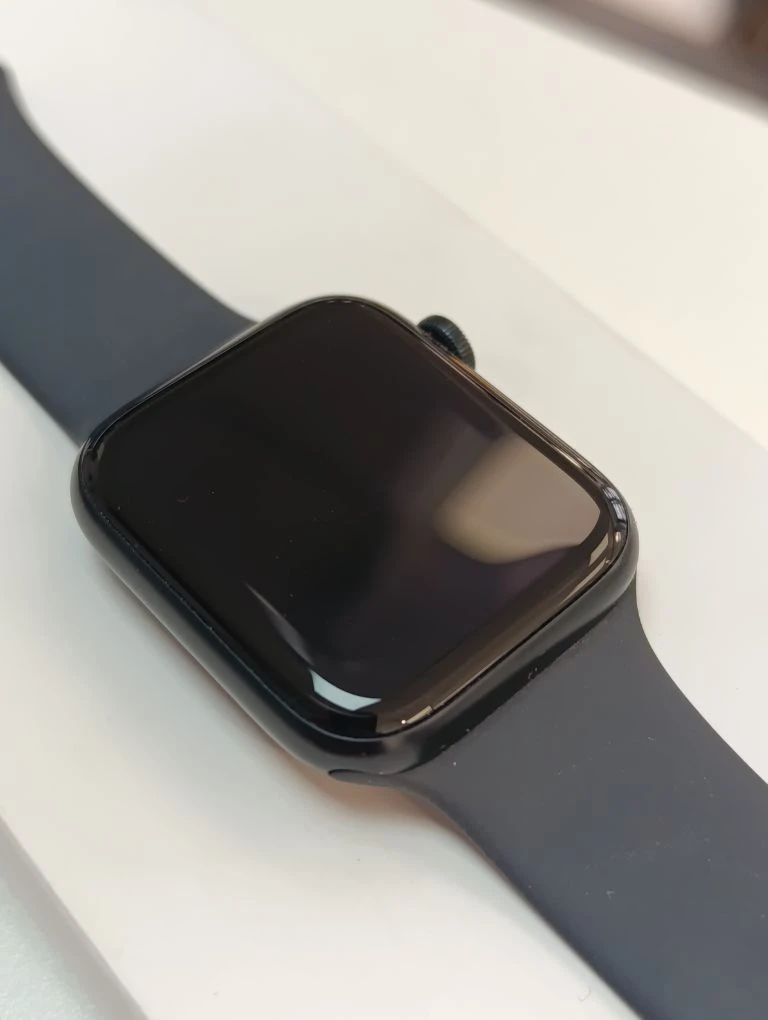 Apple Watch SE 2022 44mm — фото 1