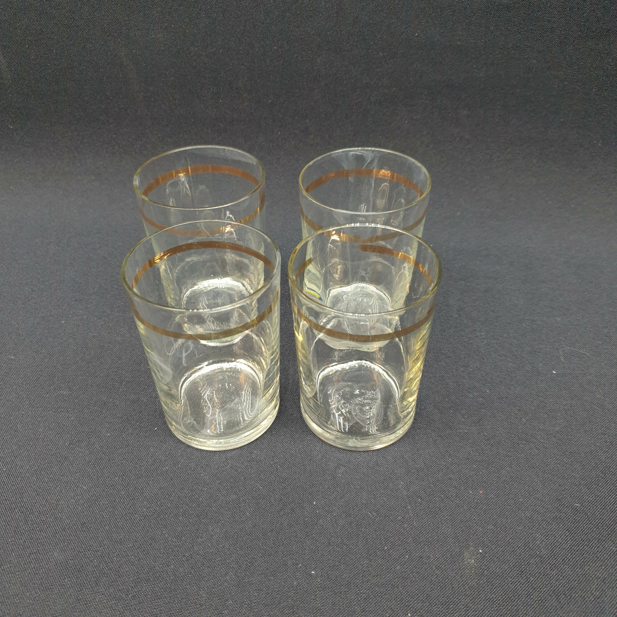 Стаканы винтажные, СССР. Набор 4 шт, стекло с золотистой каймой для воды или сока