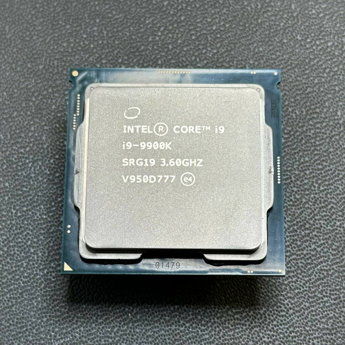 Процессор Intel Core i9-9900K LGA1151 v2, 8 x 3600 МГц, OEM