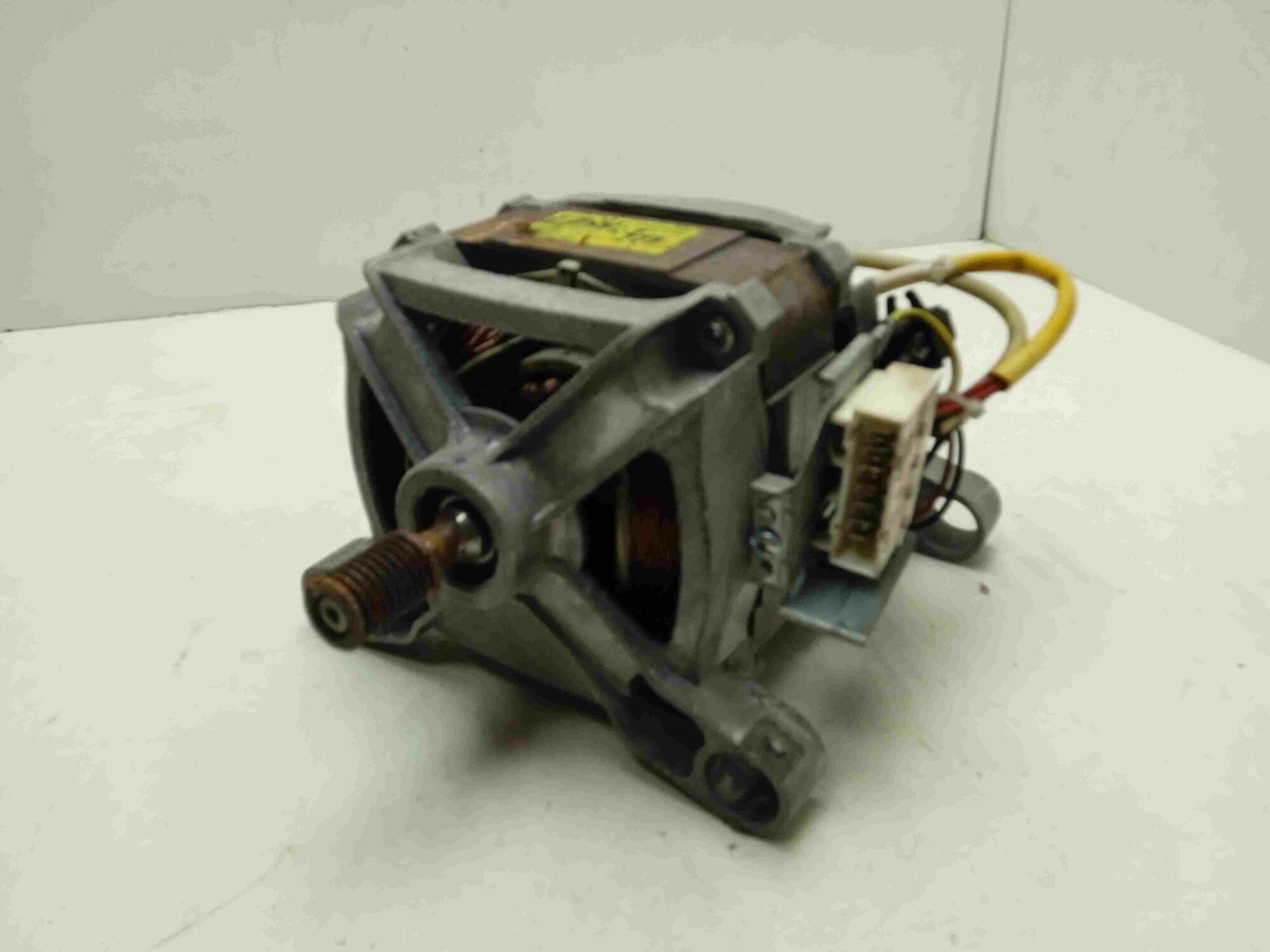 WKB61041PTMSC кт195 Двигатель 7 контактов для стиральной машины Beko WKB61041PTMSC б/у