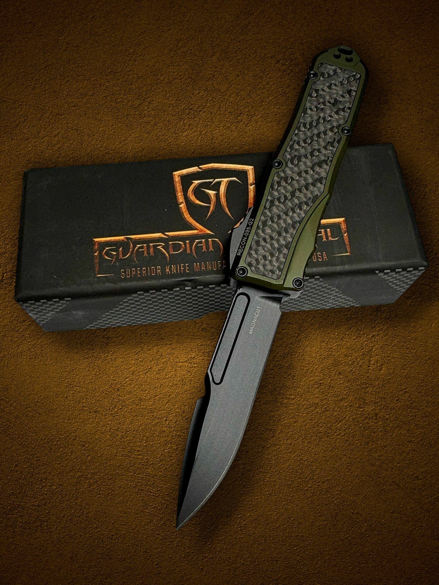 Складной нож Guardian Tactical Recon-035 G2 S/E OD Green, Carbon Fiber Inlay, Black Tactical MagnaCut, 92111 ODG