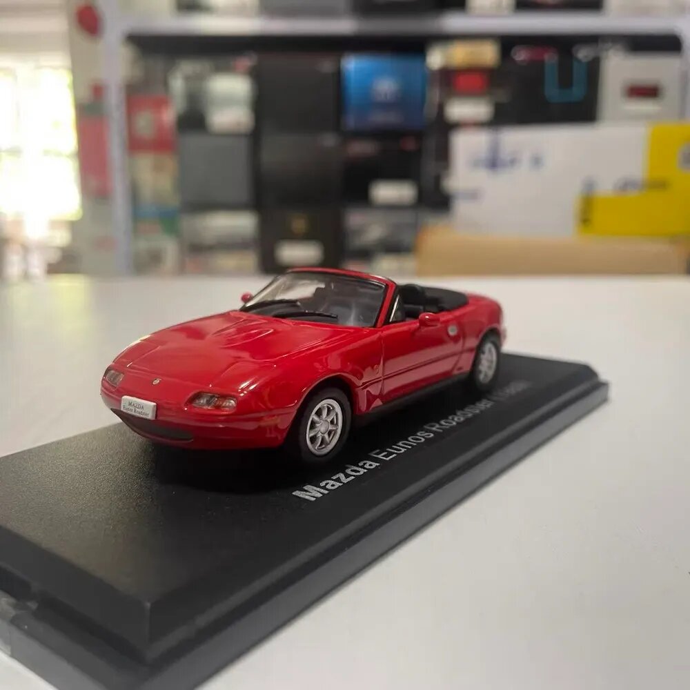 1:43 Norev Mazda Eunos Roadster MX-5 1989 Red Diecast Model Модель коллекционная-без упаковочной коробки