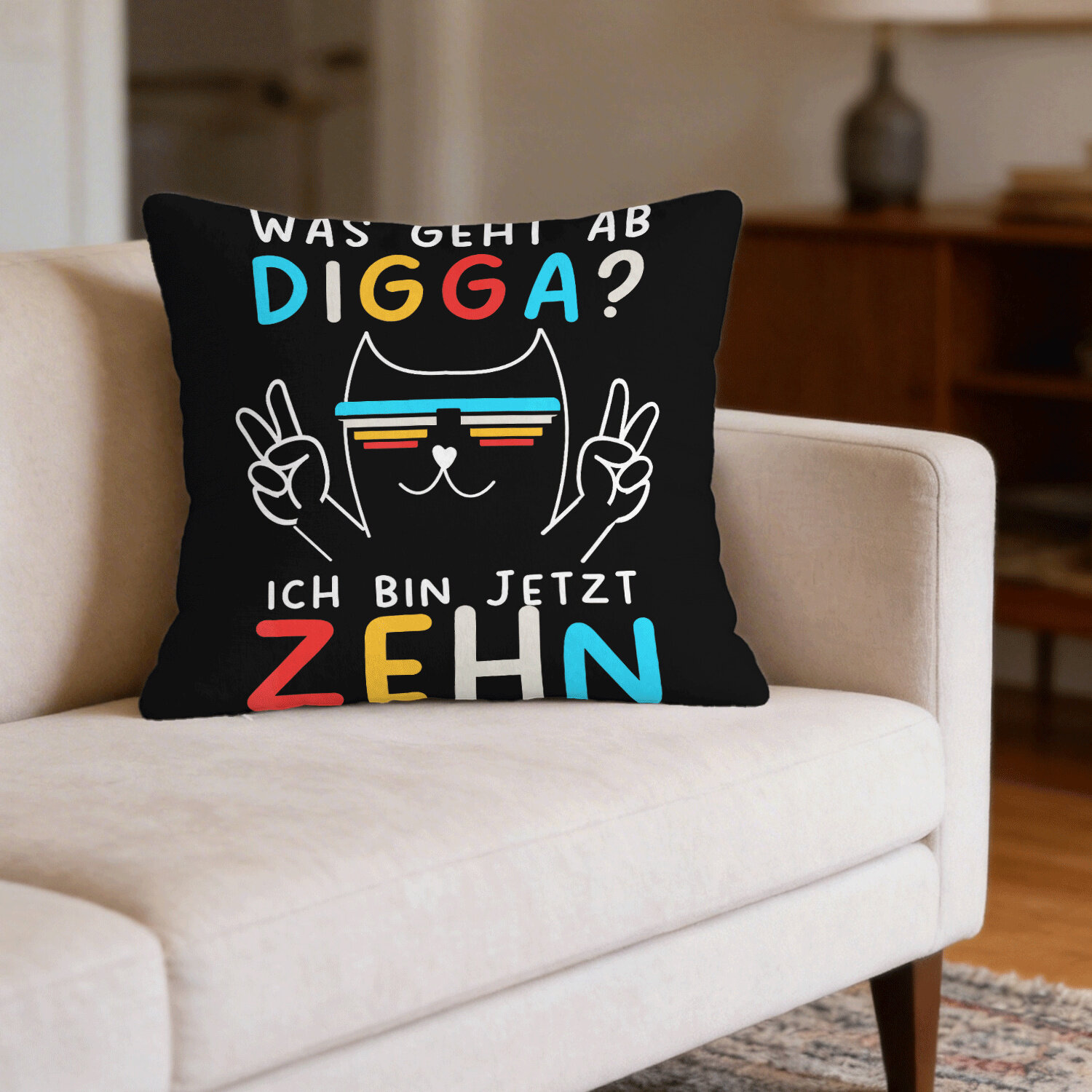 Наволочка для подушки "One Piece 10th Birthday Boy Digga I Am Ten" черная 45x45 см