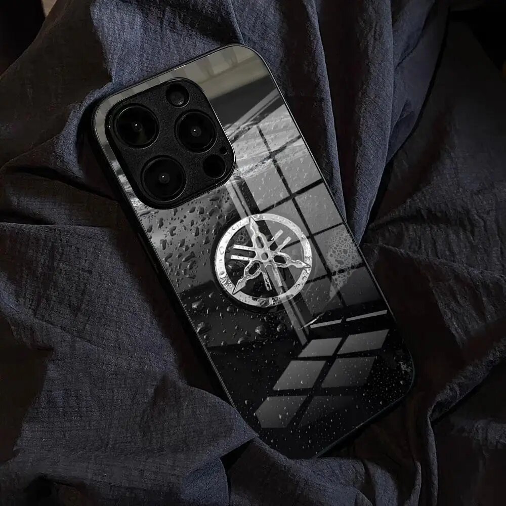 Черный противоударный чехол Y-YamAhaS для iPhone 16 Pro